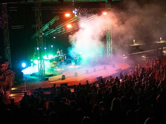 Quarry Amphitheater: Jerry Harrison and Adrian Belew Remain in Light ...